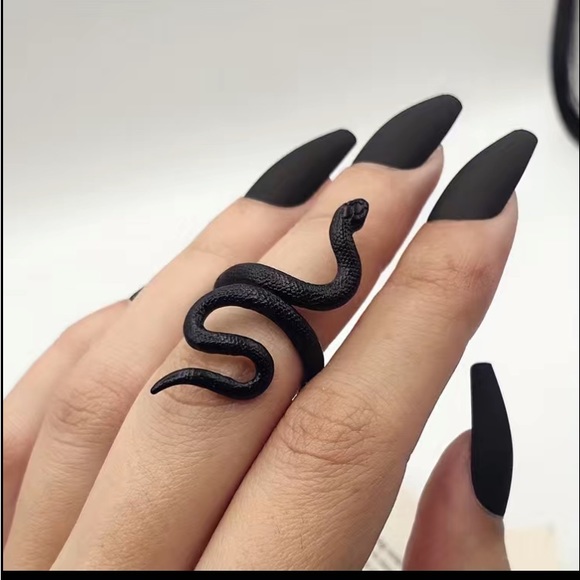 SGC619 | Jewelry | New Black Goth Snake Ring One Size Adjustable Ring ...